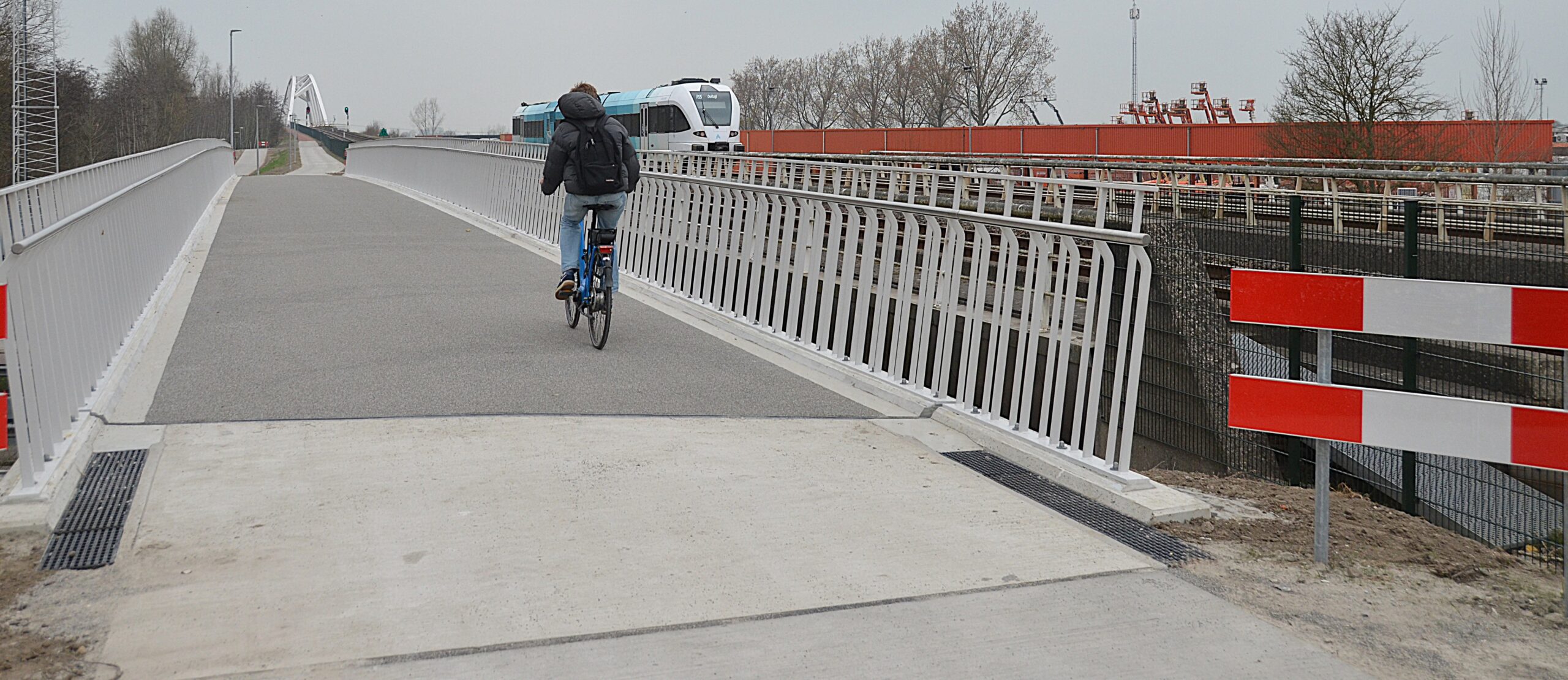 Fietspad langs spoor open - Sunny Selwerd
